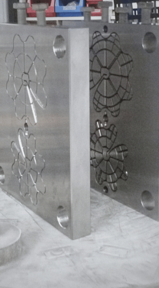 Ion/Plasma Nitriding in Plastic Injection Molding - Ionitech Ltd.